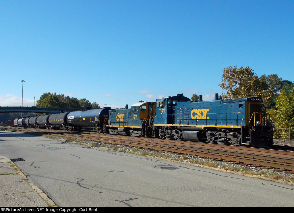 CSX 1141 and 1127 (2)